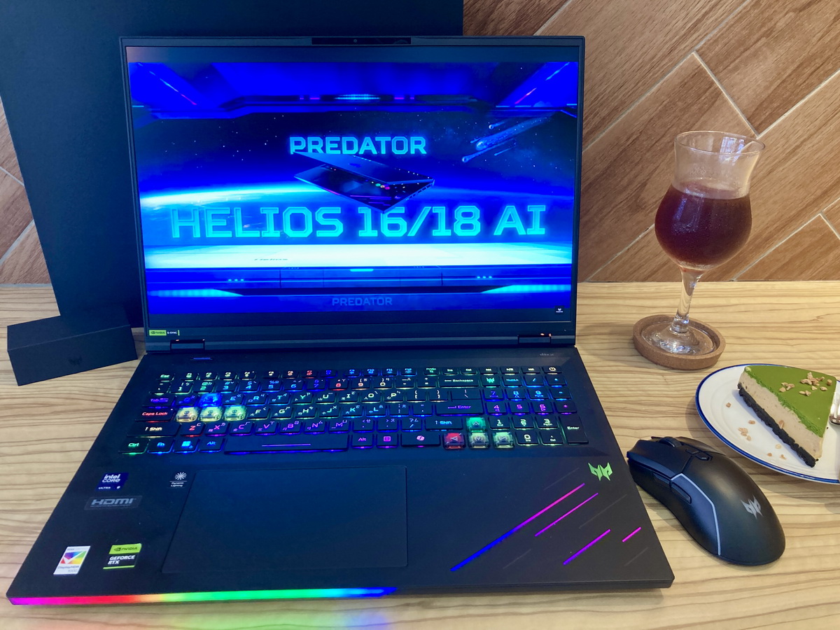 【開箱】Acer Predator Helios 18 AI 旗艦級電競筆電，升級改版重磅回歸 | NOVA資訊廣場